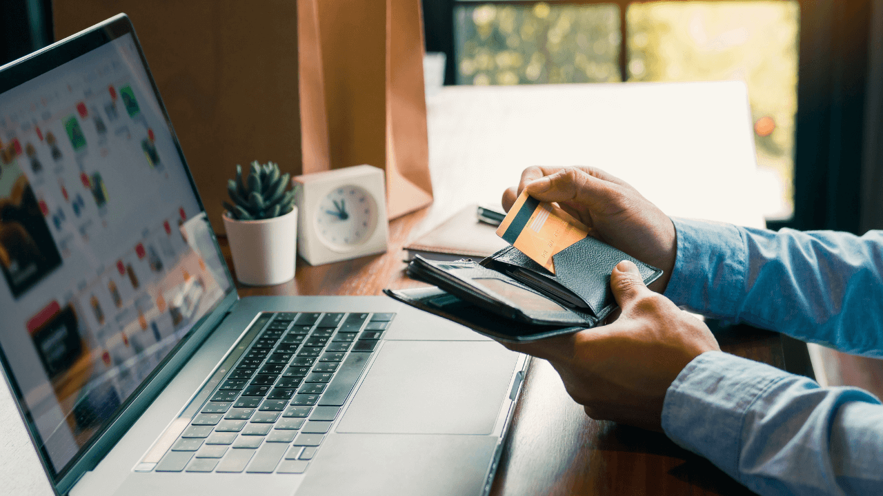 The difference between a debit card and a virtual debit card